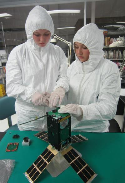 Space Science Center receives Aviation Award | News ...