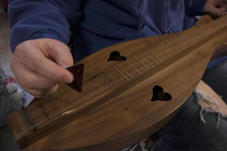 Lending the gift of music | Life & Arts | thetrailblazeronline.net