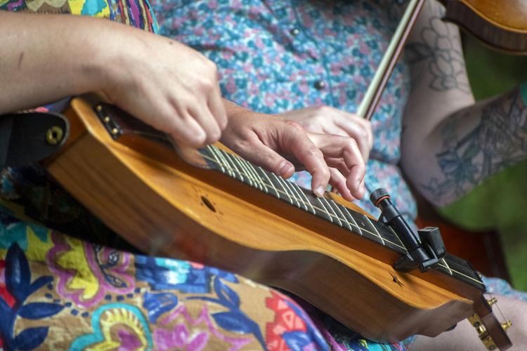 Fiddlers Convention sets record | News | thetrailblazeronline.net