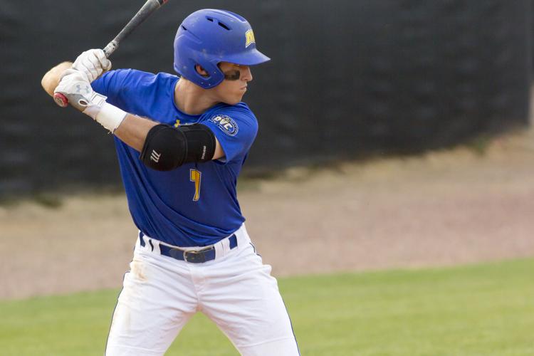 Late Rally by Eastern Illinois Downs Baseball in Series Opener | News ...
