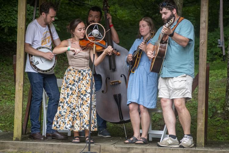 Fiddlers Convention sets record | News | thetrailblazeronline.net