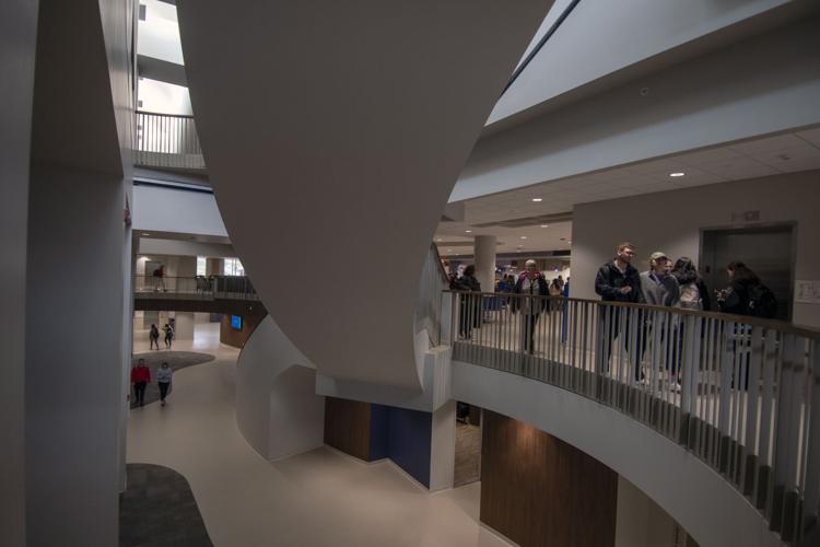 Students flock to newly-renovated ADUC as classes begin | News ...