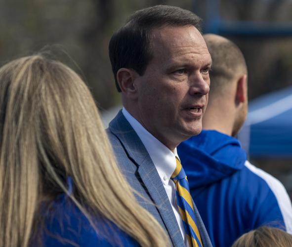 Eagles fall in a homecoming battle against Butler | Gallery ...