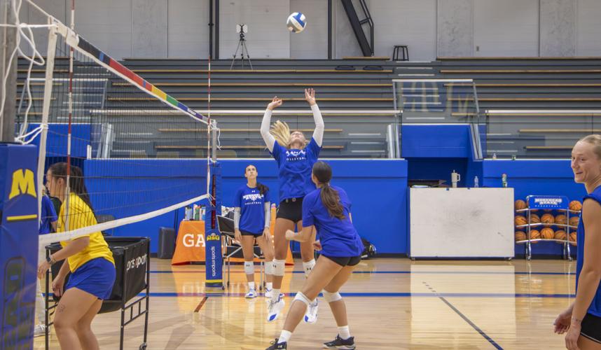MSU volleyball players soar to new heights | Life & Arts ...