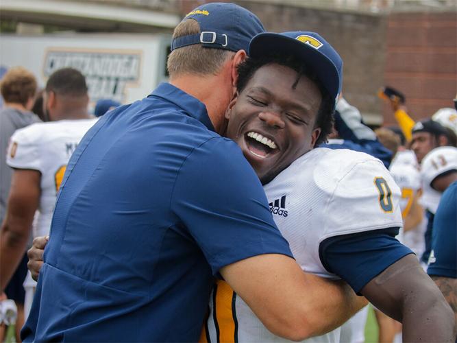 Mocs Beat Out Mercer 41-21 | Photo Gallery | theutcecho.com