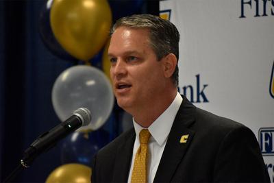 Dan Earl Named Mocs Basketball Head Coach | Sports | theutcecho.com