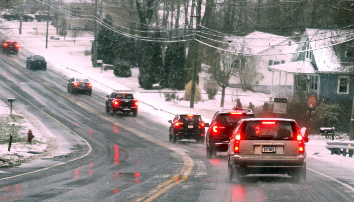 PHOTOS: An icy commute on Tuesday | Stonington | thewesterlysun.com