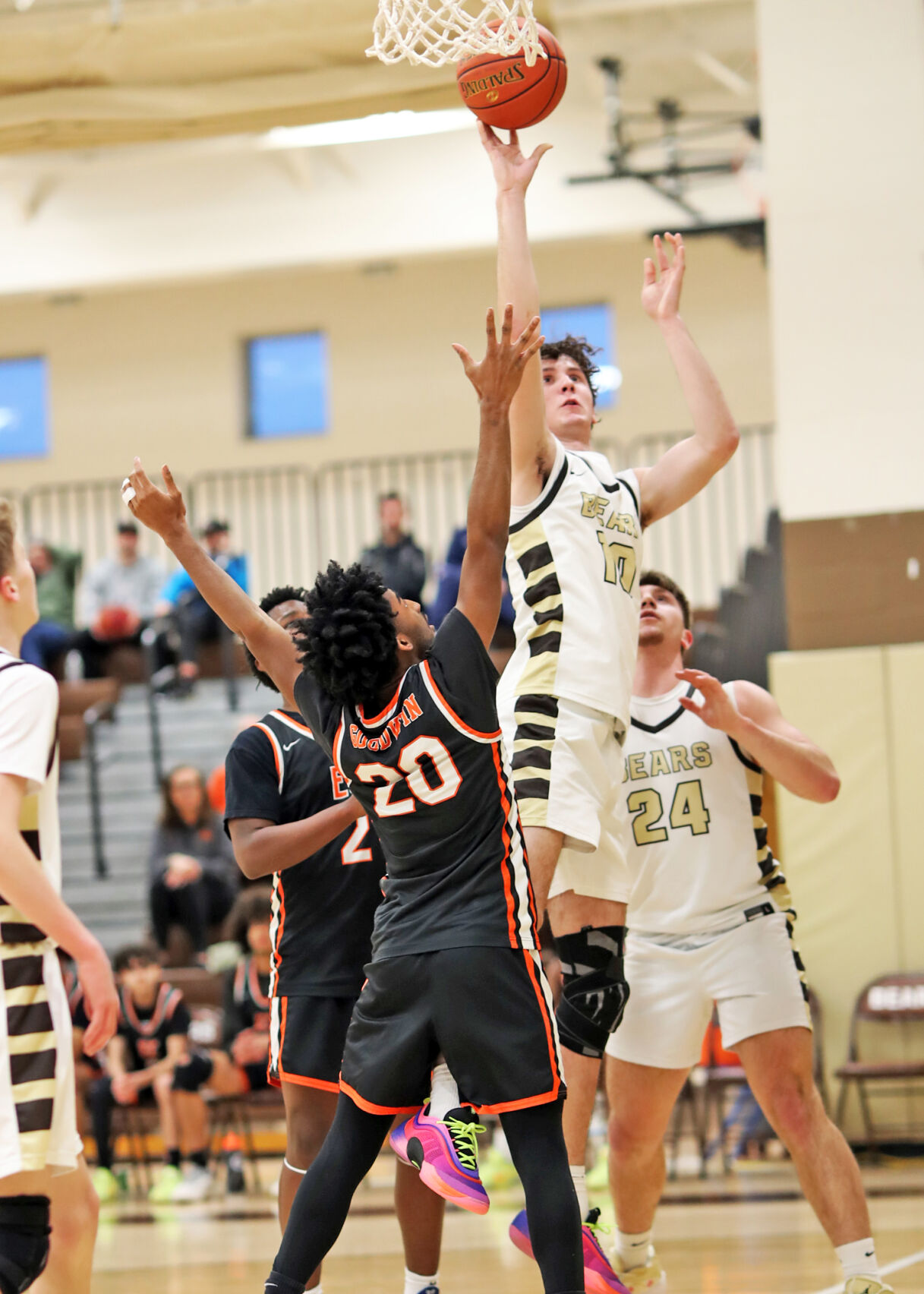 Boys basketball: Stonington begins 'Redemption Tour' with Division IV first-round win over ...
