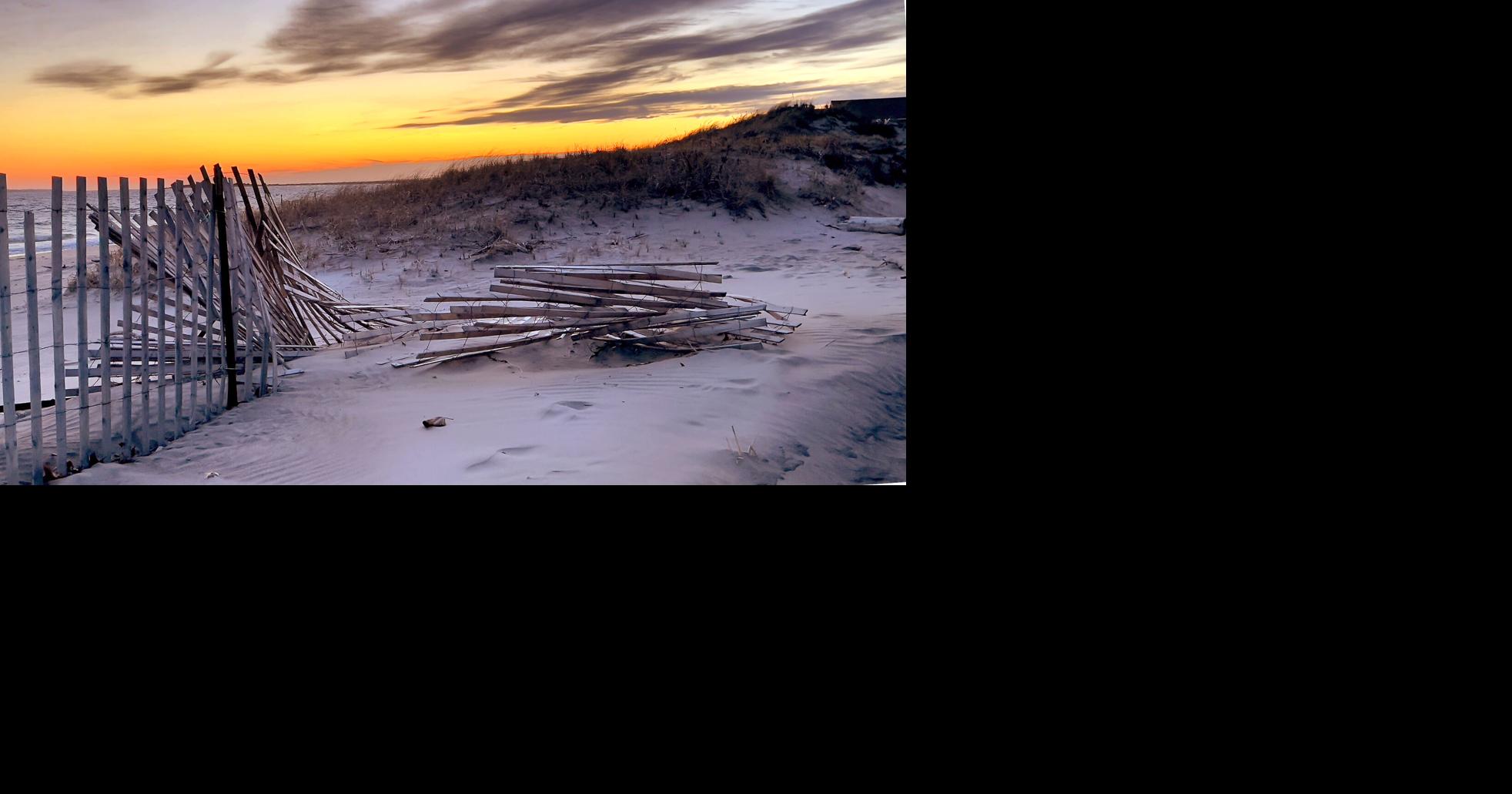 PHOTOS: Dusk at East Beach | Westerly | thewesterlysun.com