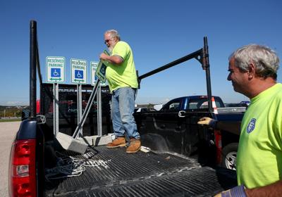 PHOTO: Sign delivery | Westerly | thewesterlysun.com