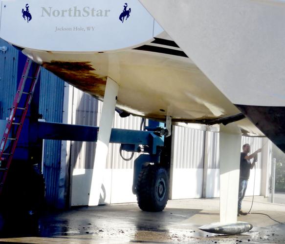 PHOTOS: Busy day at the boatyard | Stonington | thewesterlysun.com