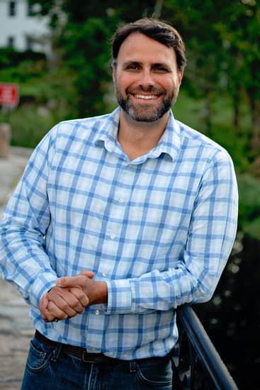 North Stonington first selectman in quarantine with suspected COVID ...