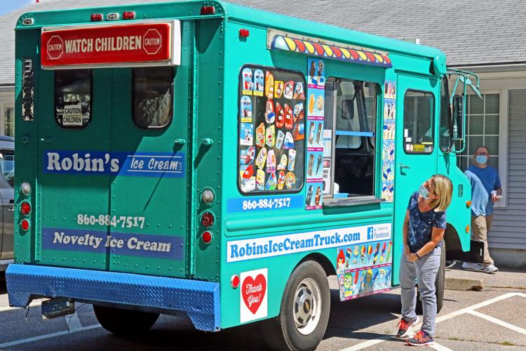 PHOTOS: Treating essential workers | Photo Galleries | thewesterlysun.com