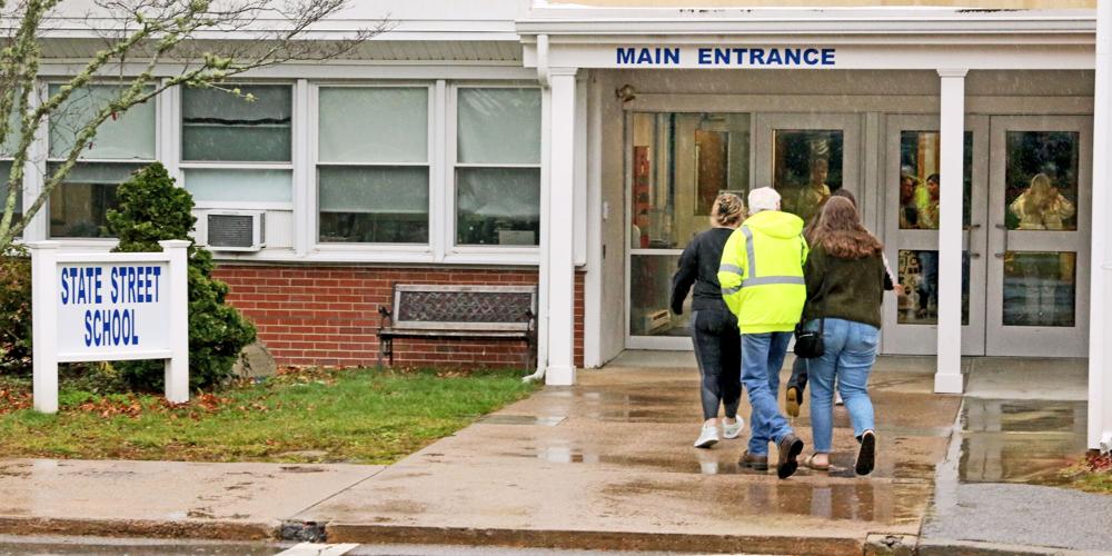 Walking the halls, one last time at State Street School | Daily-news ...