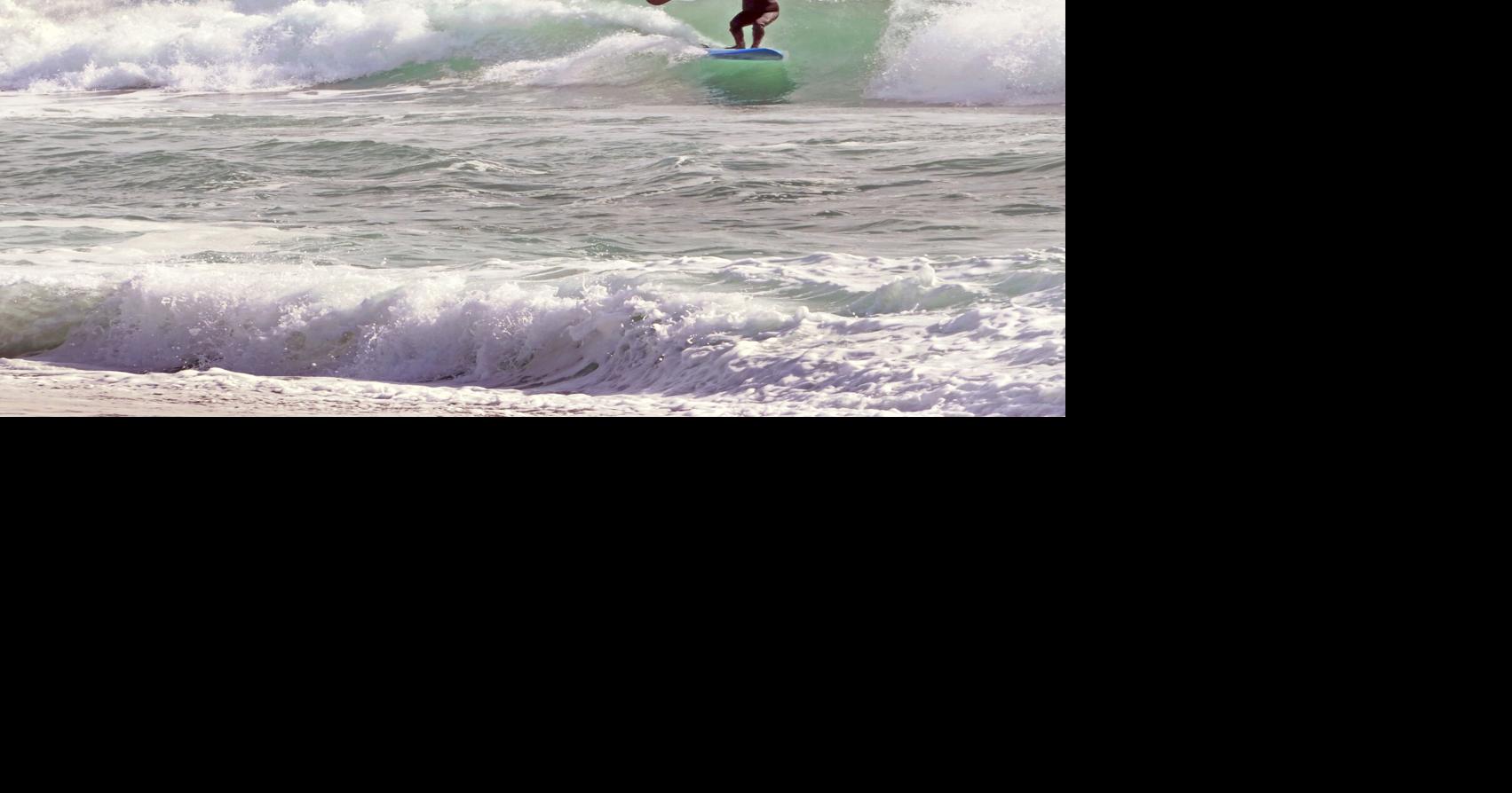 PHOTOS: Paddleboarder rides the tide | Westerly | thewesterlysun.com