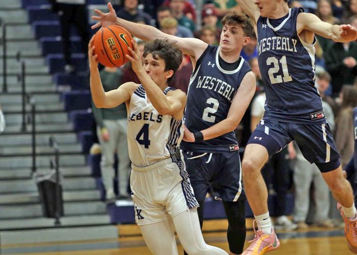 WCCU Tournament: Bulldogs hang on in overtime to advance to boys final ...