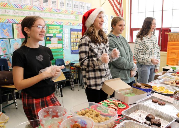 PHOTOS: Strolling in Ashaway | Richmond & Hopkinton | thewesterlysun.com