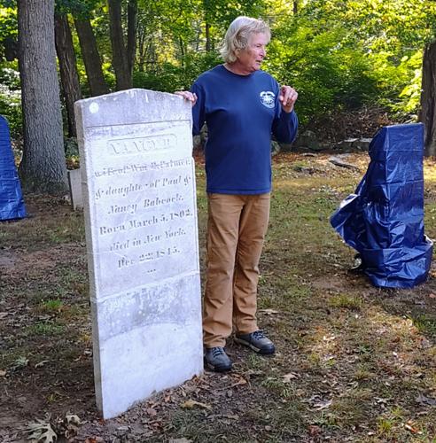 PHOTOS: Honoring history at the Babcock Burial Ground in Pawcatuck | Stonington | thewesterlysun.com