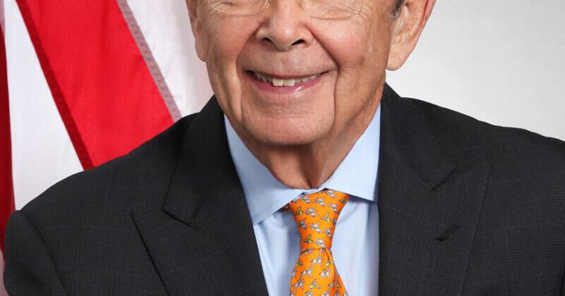 Wilbur Ross to speak as part of the Ocean House author series. Photo ...