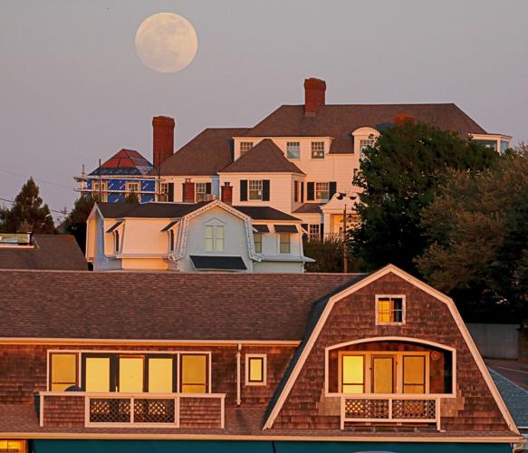 PHOTOS: Flower Moon over Watch Hill | Daily-news-alerts ...