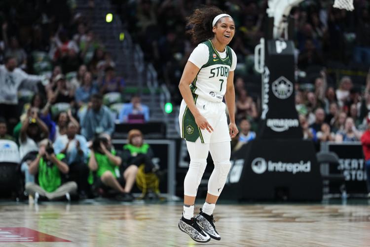 Zia Cooke and Flau'jae Johnson have career games as the Storm beat the ...