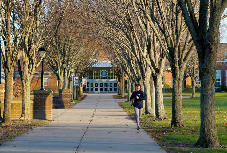 PHOTO: Cool runnings at the quad | Westerly | thewesterlysun.com