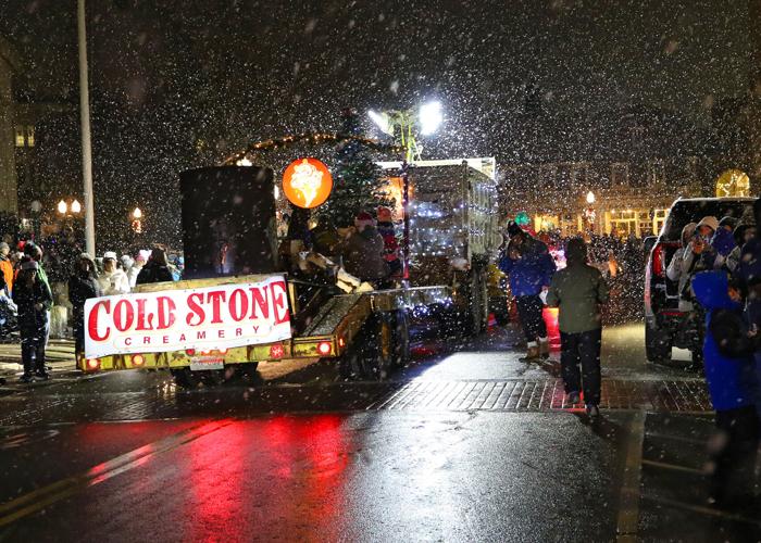 PHOTOS: Westerly Light Parade steps off on snowy night | Daily-news ...