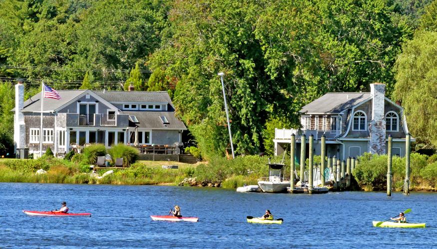 PHOTOS: Rolling on the river in Pawcatuck | Stonington | thewesterlysun.com