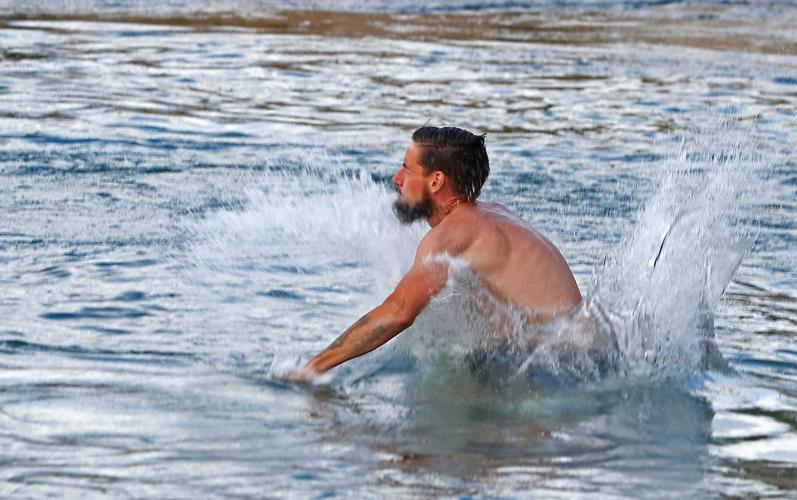 PHOTOS: One way to stay cool | Westerly | thewesterlysun.com