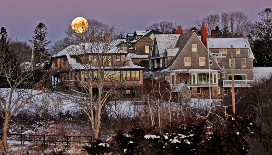 PHOTOS: Cold Moon sets on 2019 in Westerly | Westerly | thewesterlysun.com