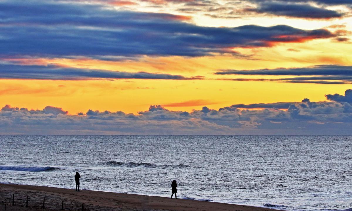 PHOTOS: First sunrise of the new decade | Westerly | thewesterlysun.com