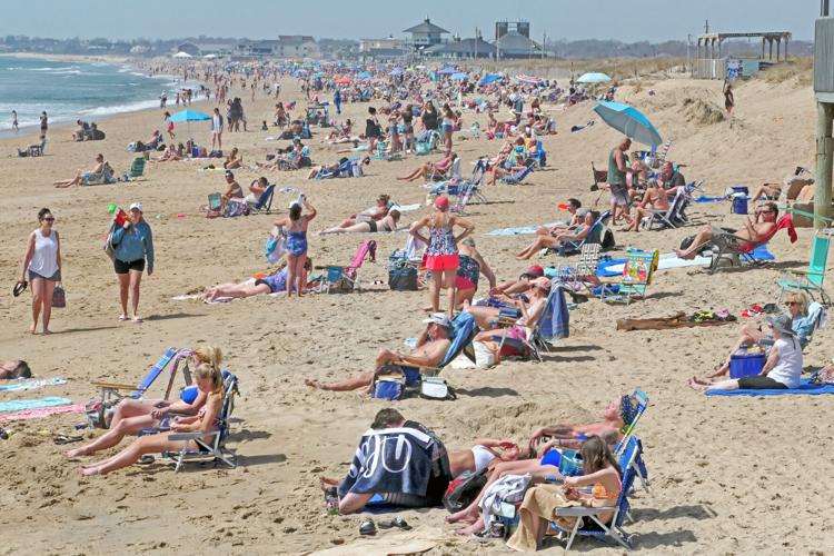 PHOTOS: Summer-like April temperatures bring crowds to Westerly beaches ...