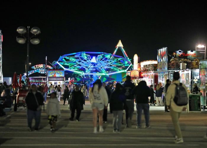 PHOTOS: Night-time revelry at Misquamicut Springfest | Westerly ...