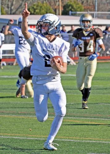 Football: Rios scores twice, Bulldogs end five-game losing streak to ...