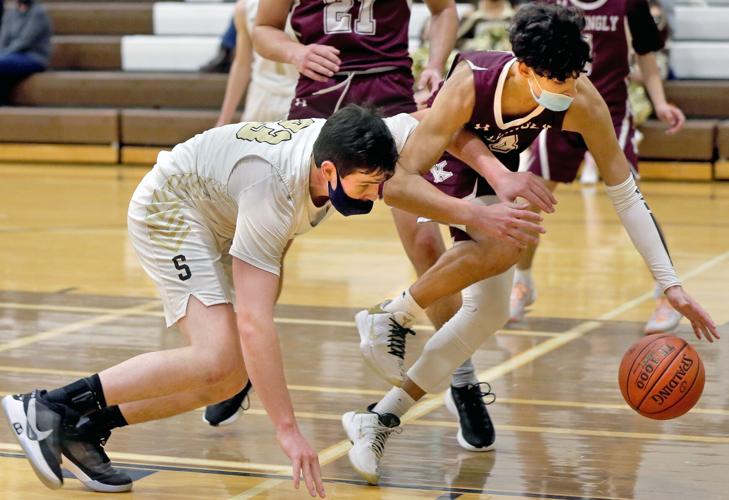 Boys basketball: Bears fend off Killingly, improve to 3-0 in ECC Div ...