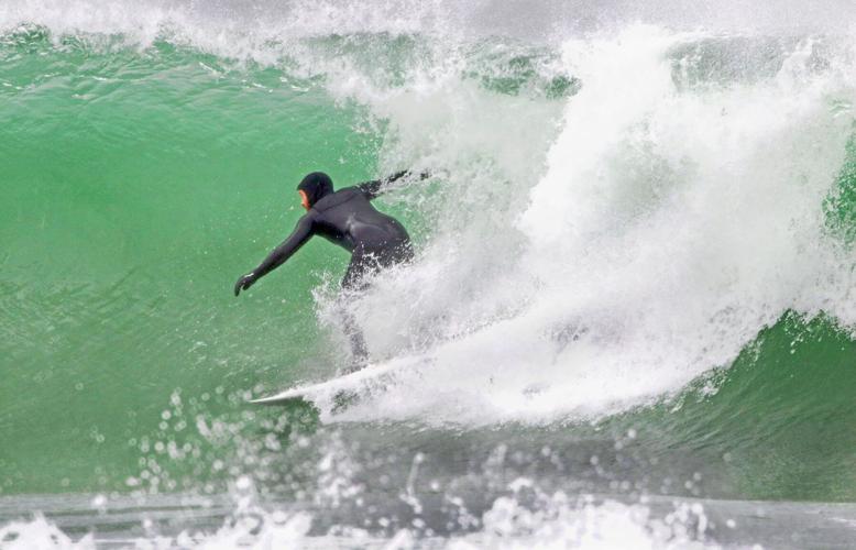 PHOTOS: Surf's finally up | Westerly | thewesterlysun.com