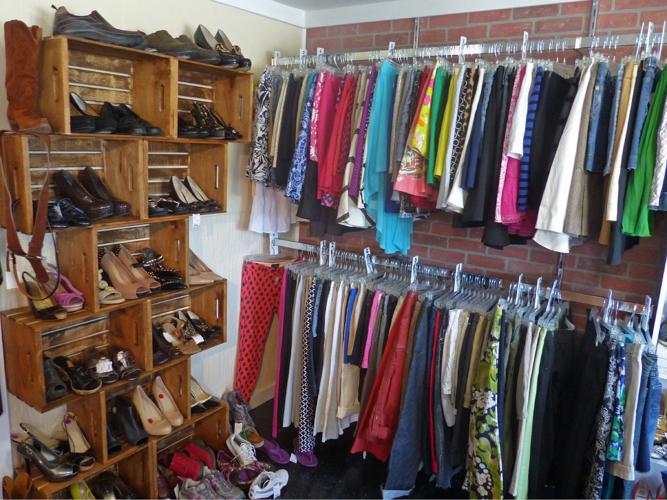 Consignors, shoppers find something new at DeJa Vu | News ...