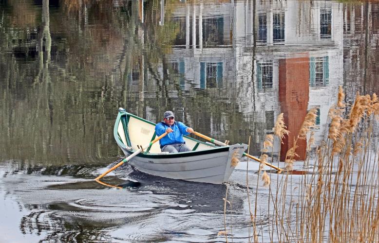 PHOTOS: Rowing the dory | Westerly | thewesterlysun.com