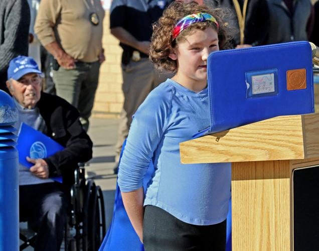 World War II veteran John Stellitano offers challenge to students and ...