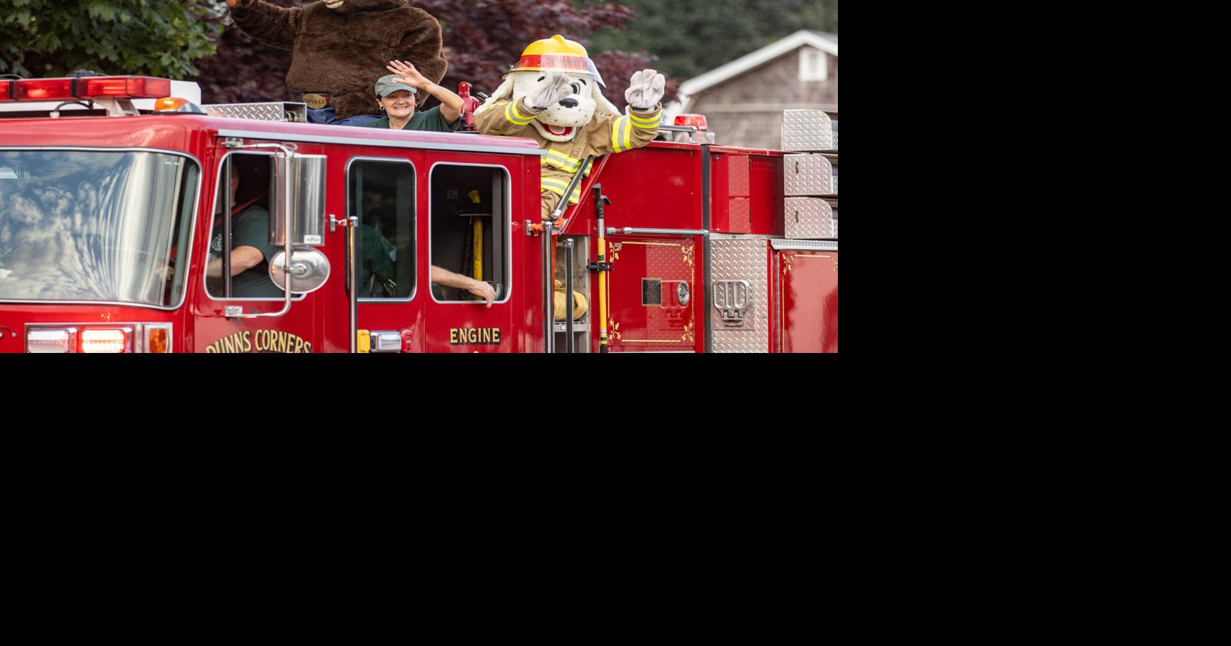 PHOTOS: A salute to Smokey Bear in annual parade | Westerly ...