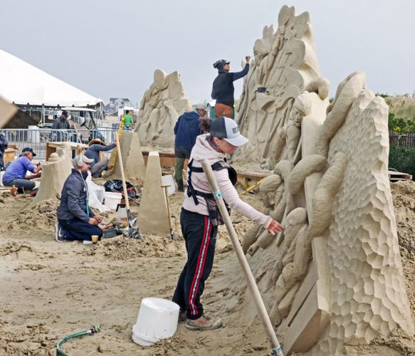 PHOTOS: Preparing for Atlantis RIsing competition at Misquamicut Beach ...