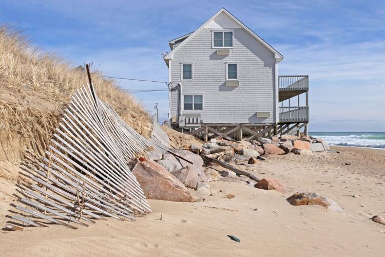 PHOTOS: On the rocks at Wuskenau | Westerly | thewesterlysun.com