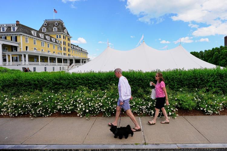 In Taylor Swift’s beach town, every clue becomes a wedding rumor ...