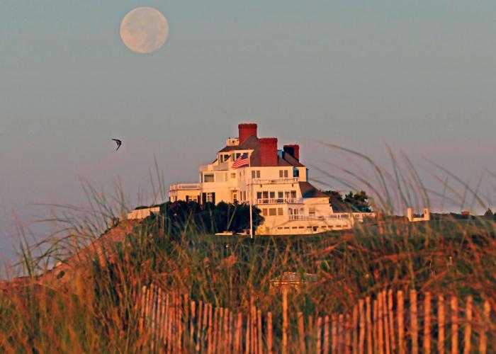 PHOTOS: Goodnight, Sturgeon Moon | Westerly | thewesterlysun.com