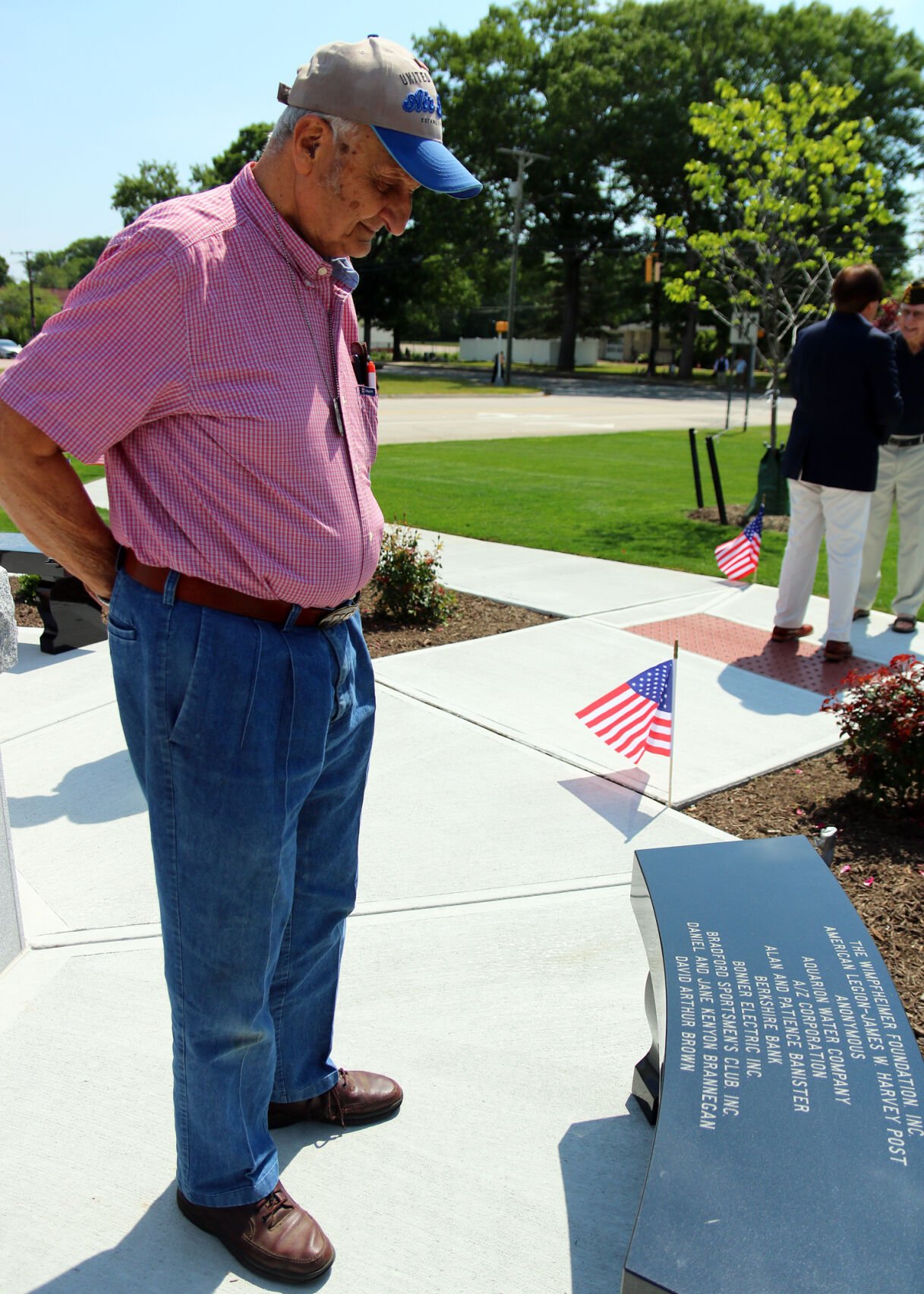 A vision comes to life: New monument honors Stonington's veterans ...