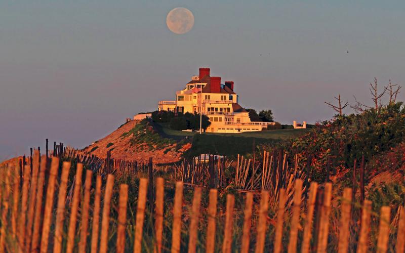 PHOTOS: Goodnight, Sturgeon Moon | Westerly | thewesterlysun.com