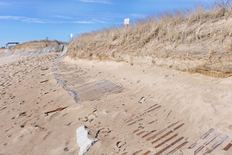 PHOTOS: On the rocks at Wuskenau | Westerly | thewesterlysun.com