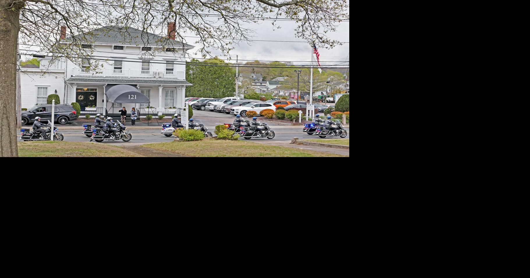 PHOTOS: Paying respects to Bob Kenyon | Westerly | thewesterlysun.com