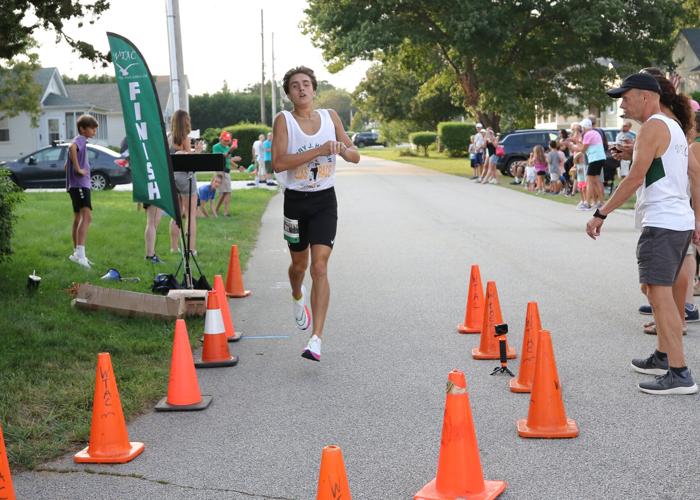Running: Jake Serra repeats at Bottone Mile | Latest Sports ...