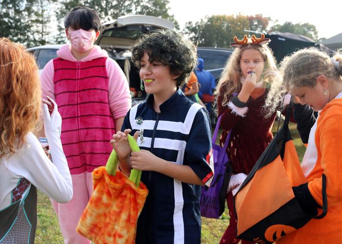 PHOTOS: A frighteningly fun Trunk or Treat at Springbrook Elementary ...